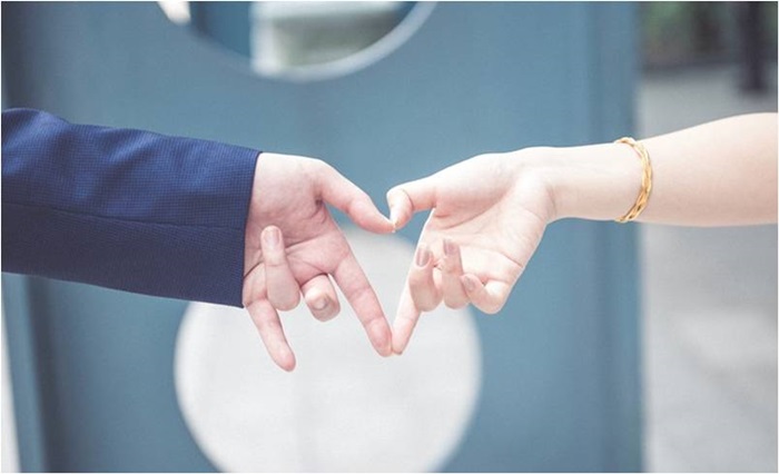 “손 모델인 줄” 자꾸만 잡고 싶은 예쁜 손 만드는 비법 7가지 | 위키트리