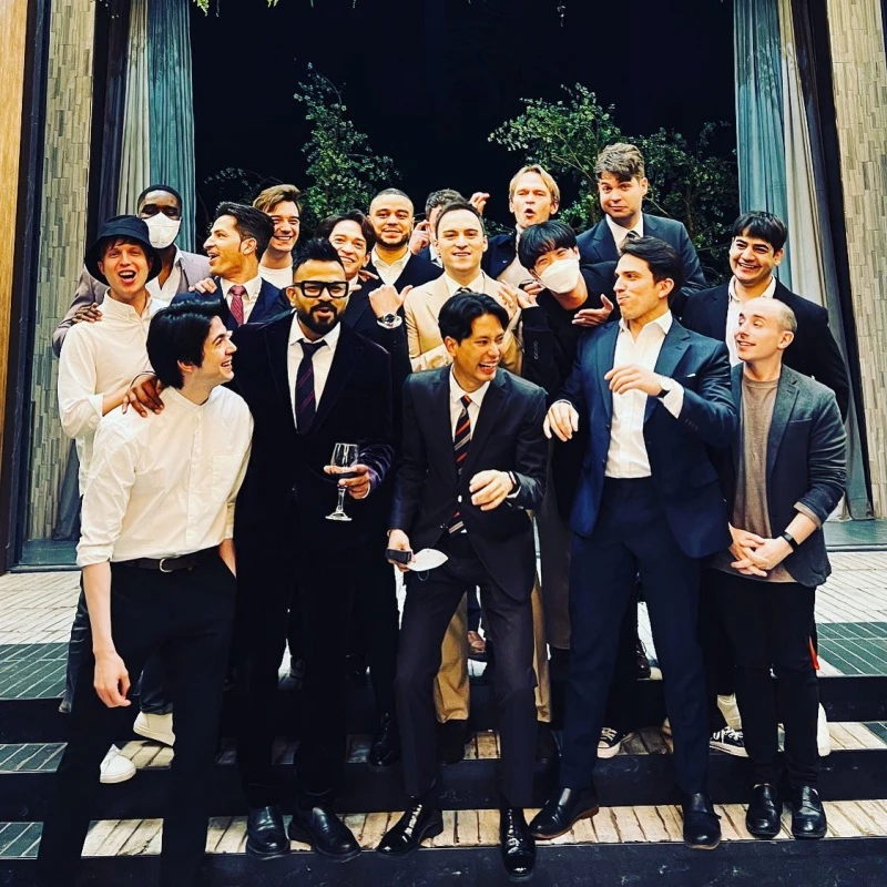 At the time of the abnormal summit, the members were in one place... A ...