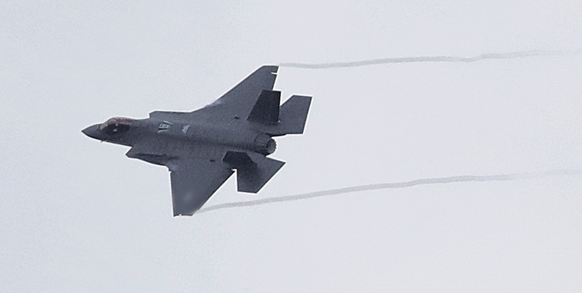 [속보] 북한 전투기 약 180대 비행...공군 F-35A 등 80여대 긴급대응 | 위키트리