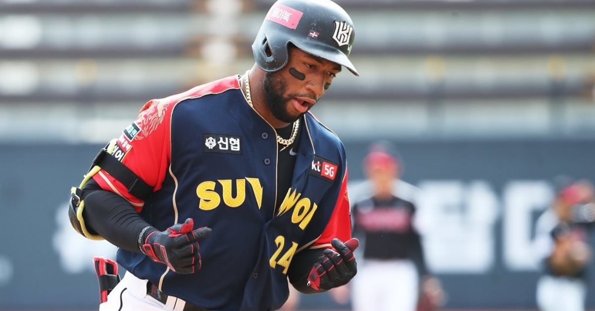 2020년 MVP 로하스가 돌아온다…친정팀 kt와 90만 달러 계약 | 위키트리