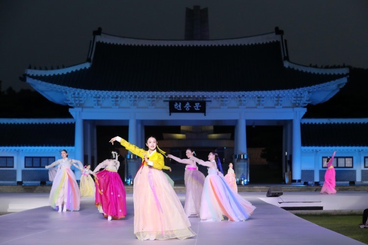 대전시의회 이상래 의장“전통춤의 매력, 공감과 소통의 시간” | 위키트리